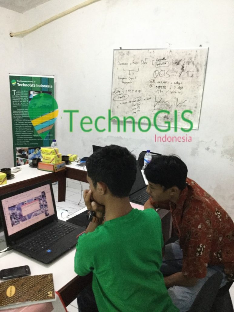 Pelatihan QuantumGIS ( QGIS ) Tingkat Dasar PT. ADHYA TIRTA BATAM | TechnoGIS Indonesia