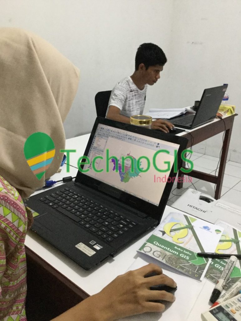 Pelatihan QuantumGIS ( QGIS ) Tingkat Dasar PT. ADHYA TIRTA BATAM ... Pelatihan QuantumGIS ( QGIS ) Tingkat Dasar PT. ADHYA TIRTA BATAM ...